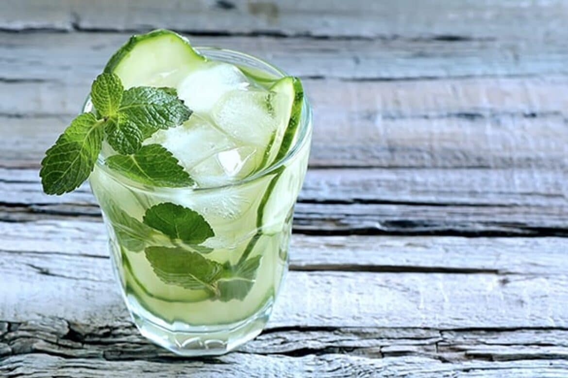 15 recettes de cocktails faciles à préparer avec ce que vous avez déjà ...