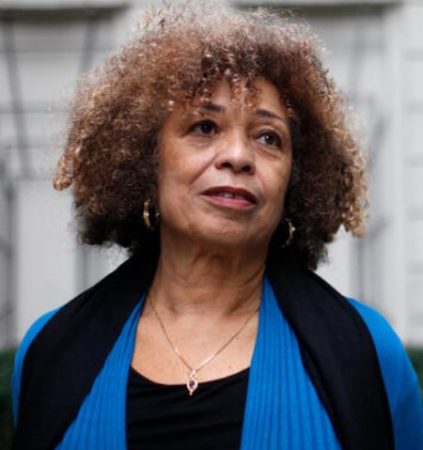 Angela Davis - La biographie de Angela Davis avec Morning-femina.fr